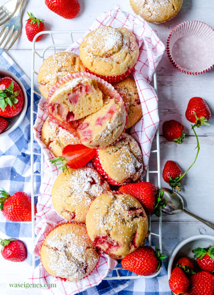 Erdbeer Muffins ~ so einfach, so fluffig und lecker | wasigenes.com