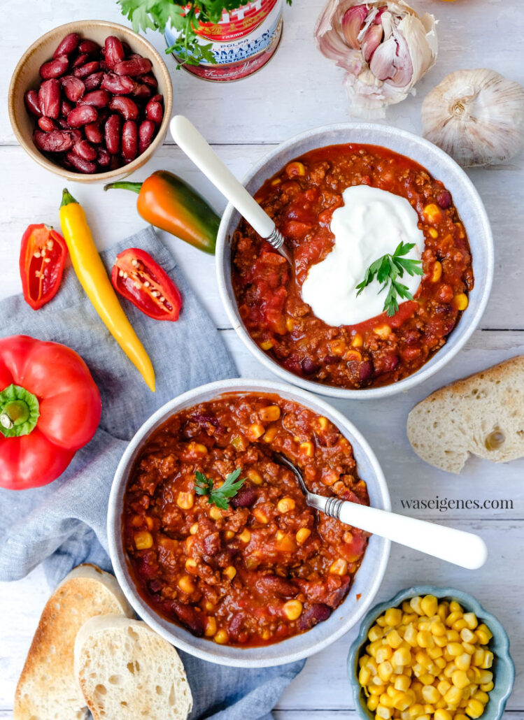 Chili con Carne mit Kidneybohnen, Mais & Zartbitterschokolade