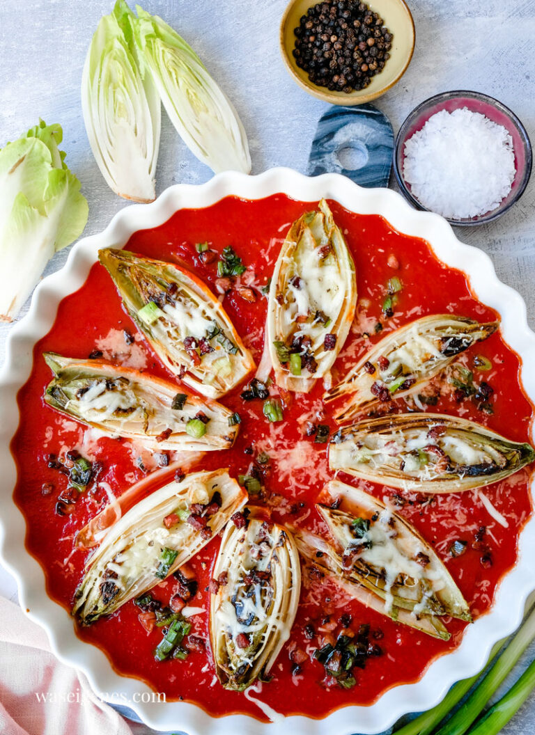 Chicorée mit Tomatensoße - schnell und lecker | waseigenes.com