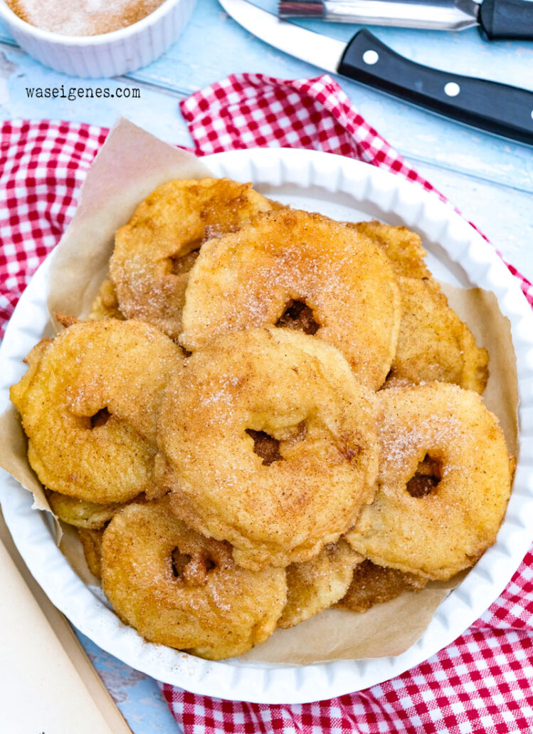 Gebackene Apfelringe mit Zucker & Zimt | waseigenes.com