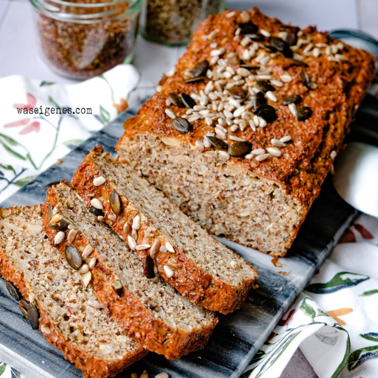 Eiweißbrot - ganz einfaches Rezept mit Quark und Eiweißpulver
